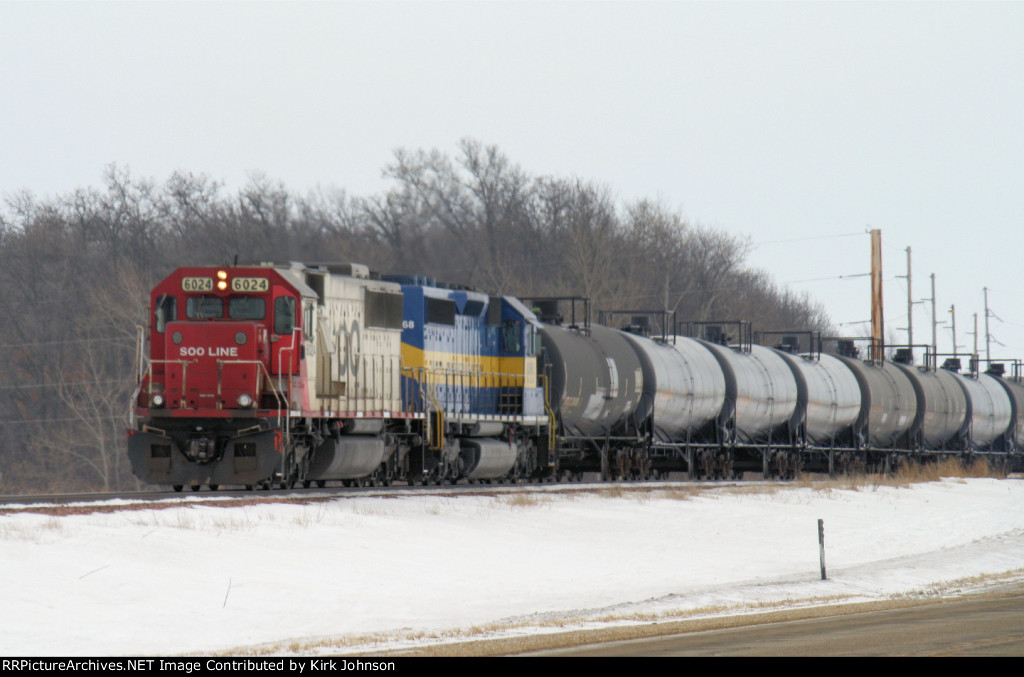 Westbound SOO Empty Ethanol Waits in the Siding for a New Crew to Arrive